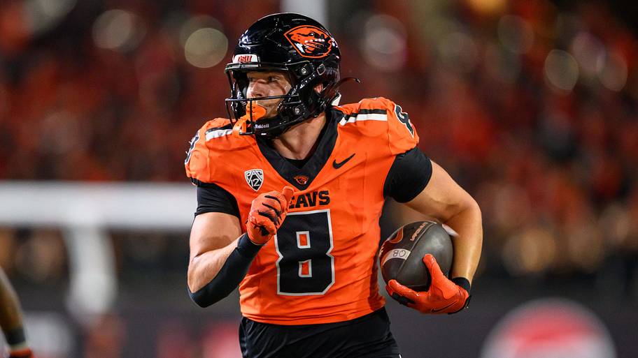 Five college football teams desperate for new uniforms