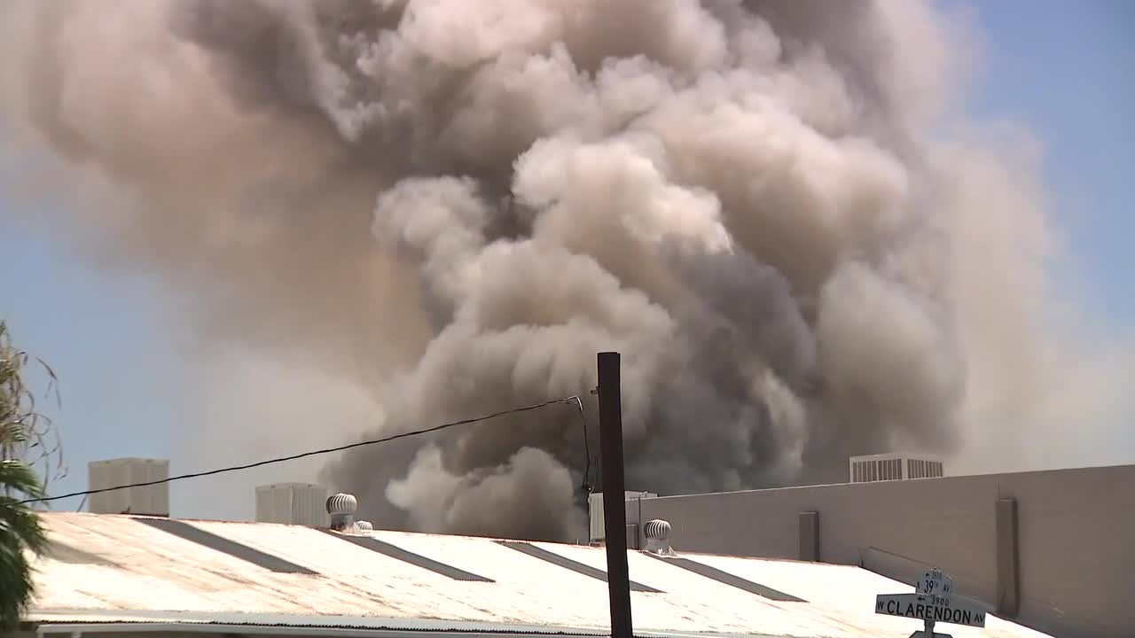 Phoenix Fire battles large business fire near 35th Ave and Indian School Rd