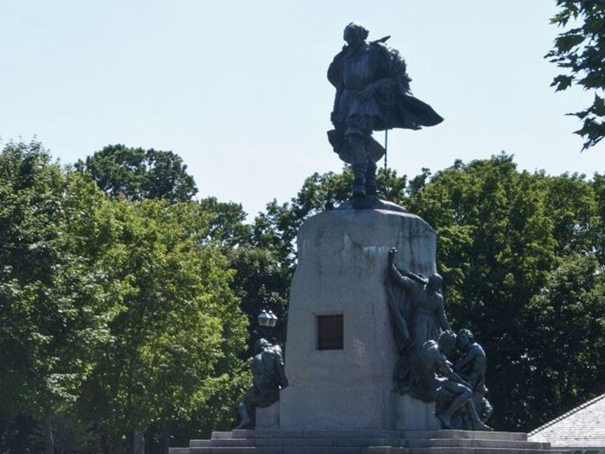 Christopher Dummitt: Vandals don't deserve a veto over Champlain statue