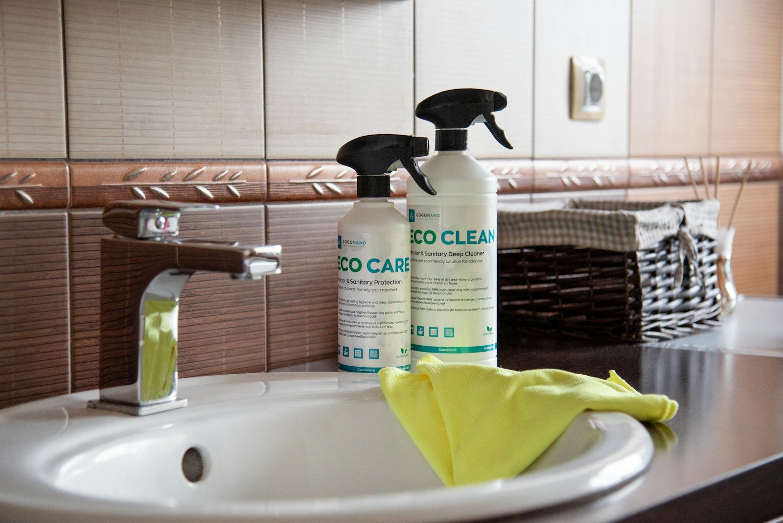 9 budget-friendly bathroom cleaning and upgrade tips