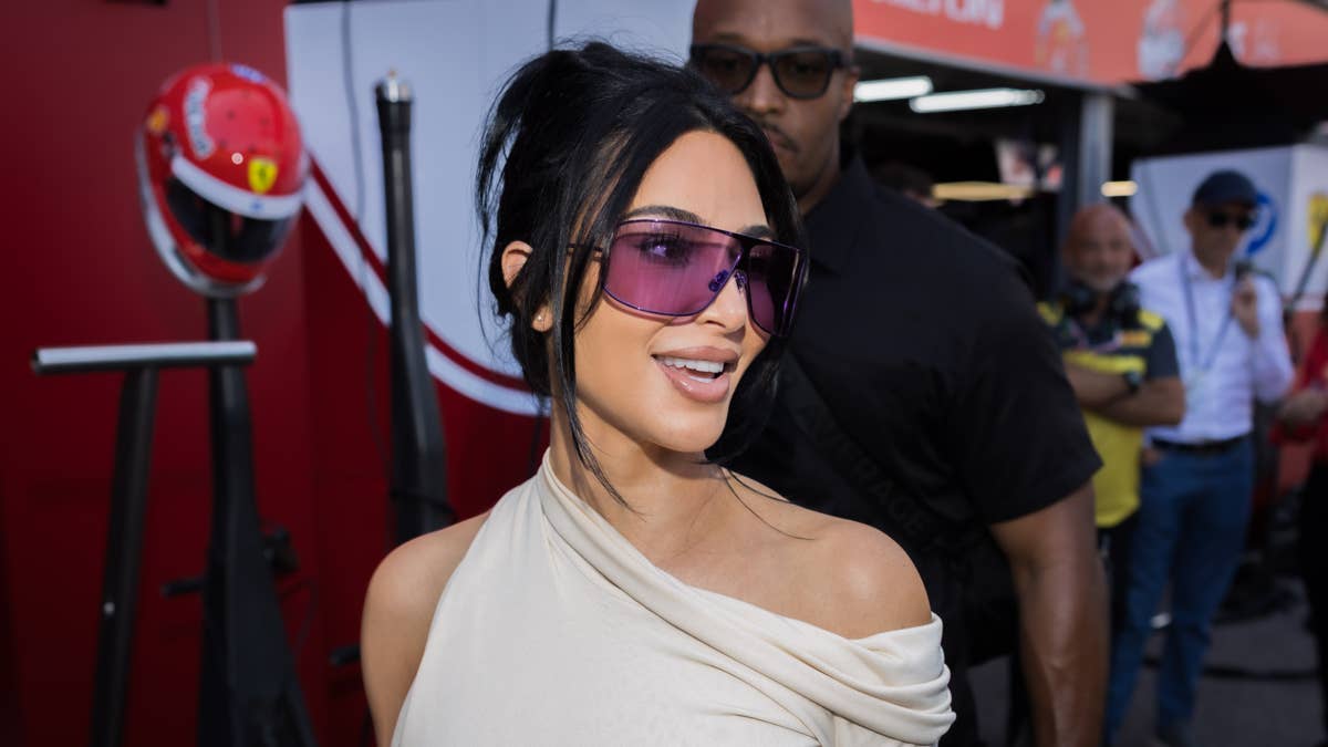 Kim Kardashian teaches Will Ferrell's character how to take the perfect ...