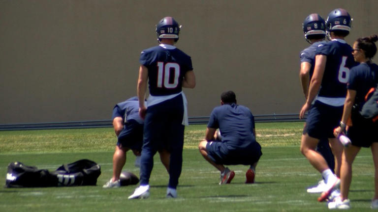 Bo Nix returns to practice for first time since ankle injury
