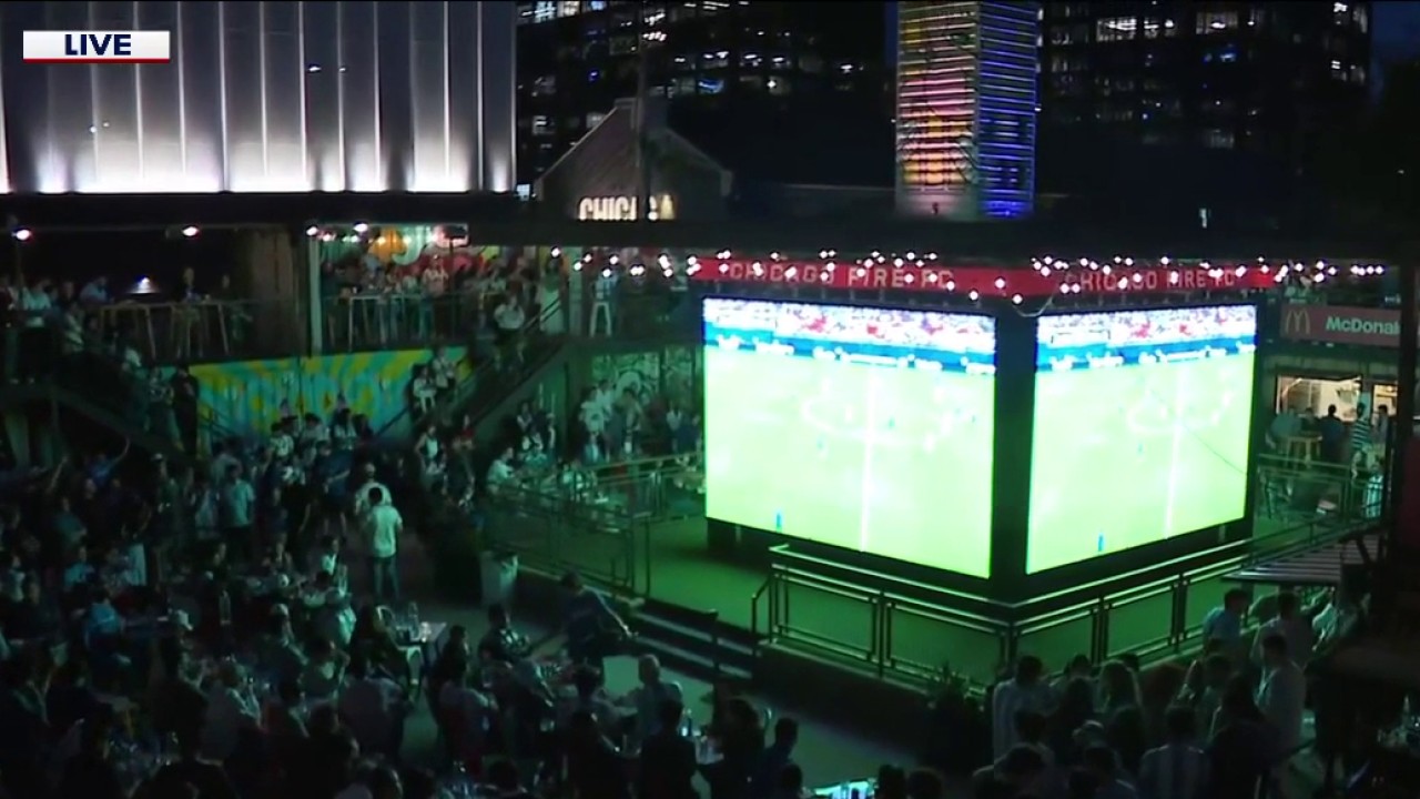 Chicago soccer fans enjoy 2026 FIFA World Cup games at Recess