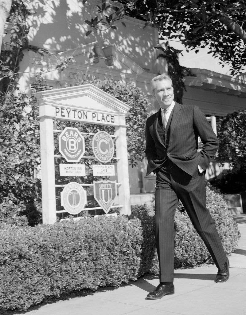 Dallas star William Smithers dead at 98 following iconic TV career