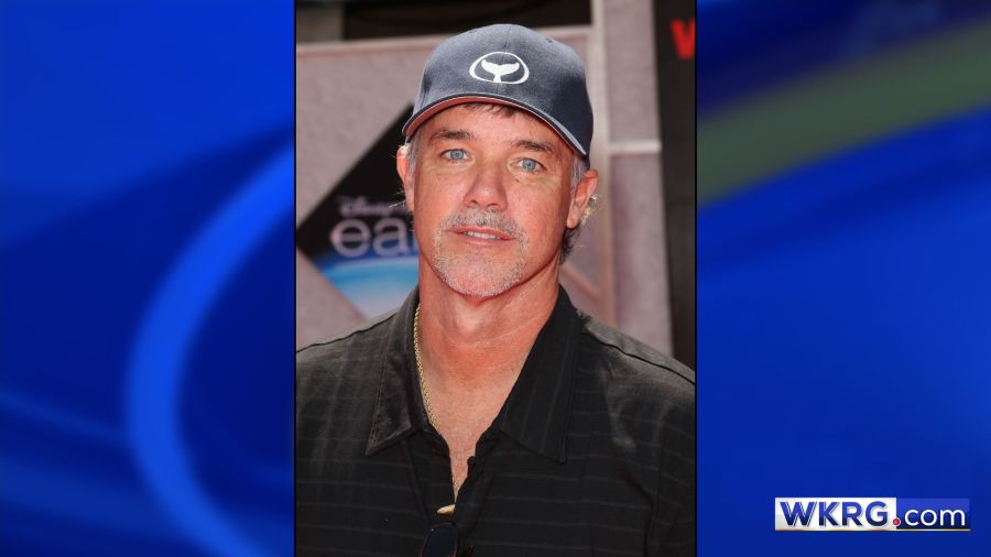 World-famous marine life artist Wyland to unveil Gulf Shores art ...