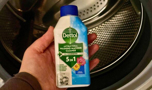 I tested Dettol and Dr. Beckmann washing machine cleaners - 1 of them ...