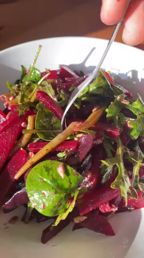 Easy green bean and beetroot salad recipe
