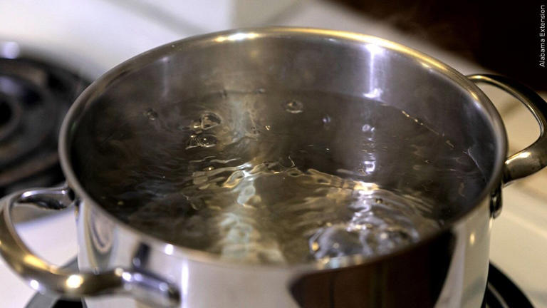 Boil water notice issued in Cross City