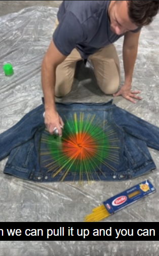 Give your old jacket a brand new life with this idea