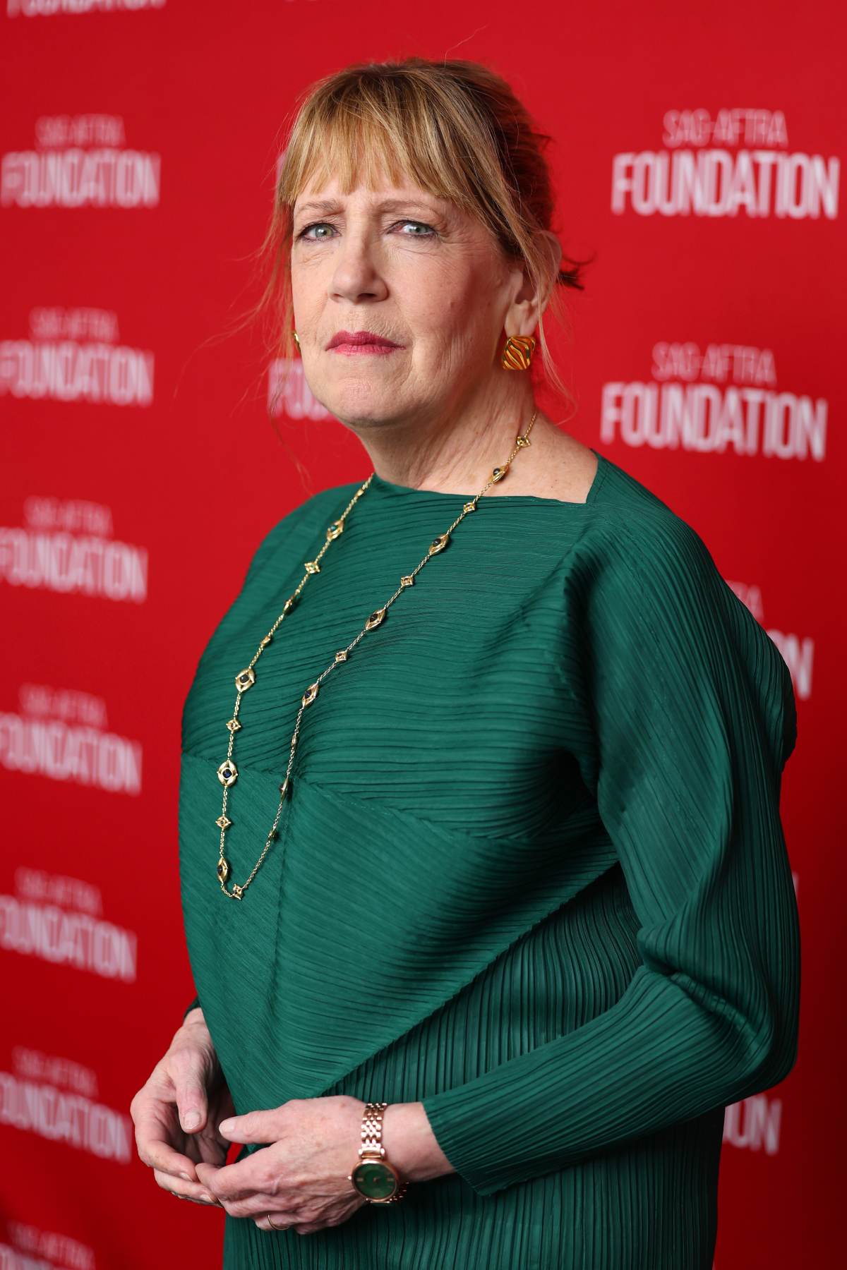 Ann Dowd reveals how Elisabeth Moss' encouraging text comforted her ...