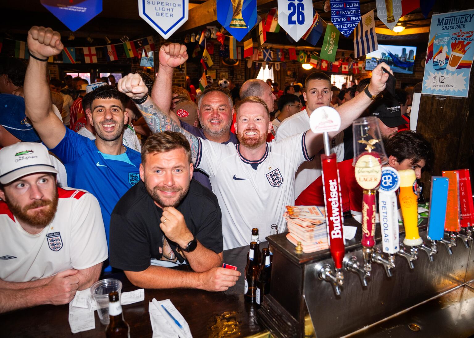 England fans defy distances as hundreds gather on eve of World Cup opener