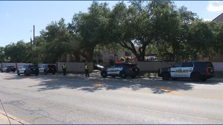 SAPD: Wanted man shoots officer in north San Antonio before police ...