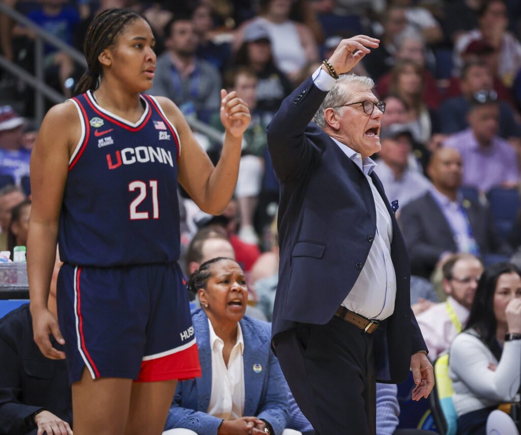 “That’s gonna take time”: Geno Auriemma explains what he’s seeing from ...