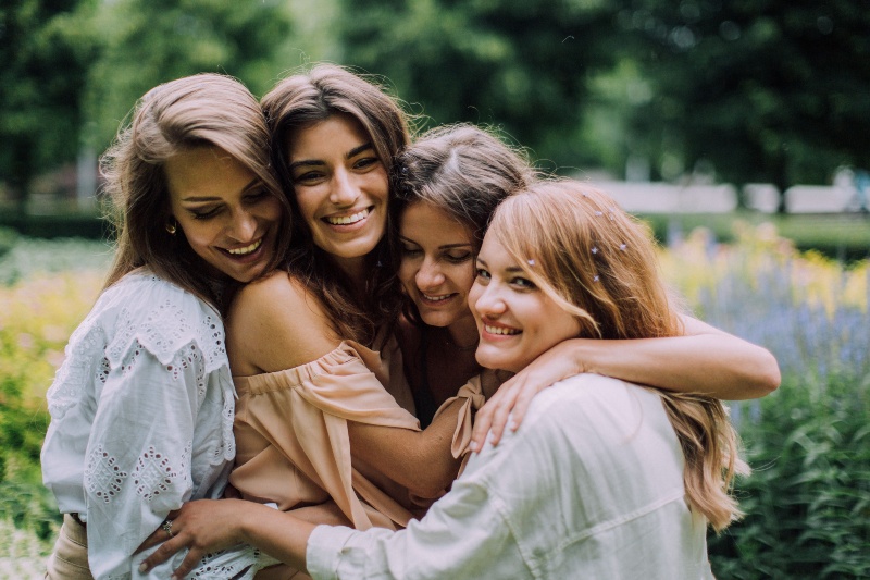 Pitch Your Bestie dating is bringing friends back into the search for love