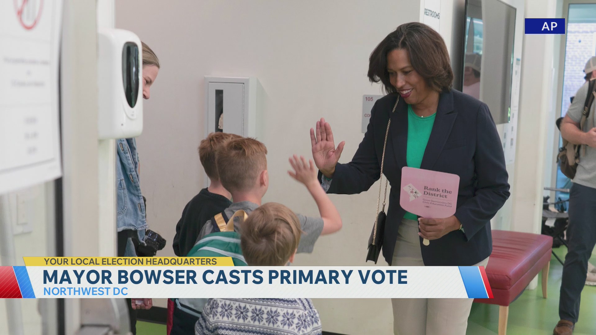 DC mayor Muriel Bowser casts primary vote