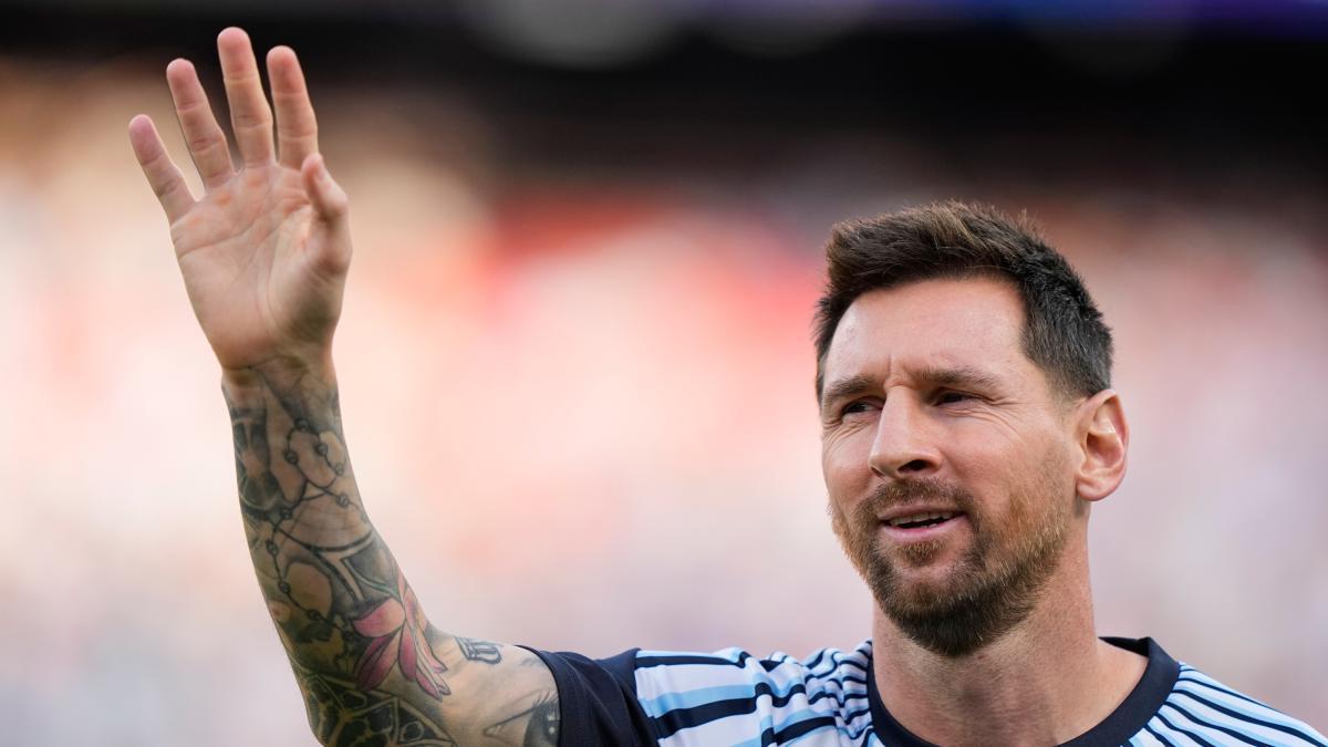 Messi hace historia por partida doble: sexto Mundial y 200 partidos con ...