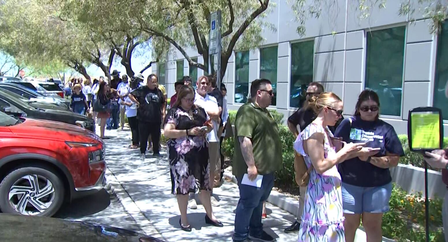 NV Energy customers wait in triple-digit heat for public hearing