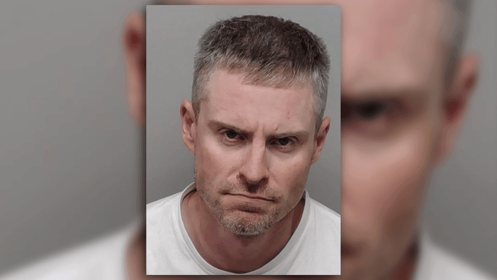 Snapchat photos in security uniform helped ID suspect in alleged minor ...