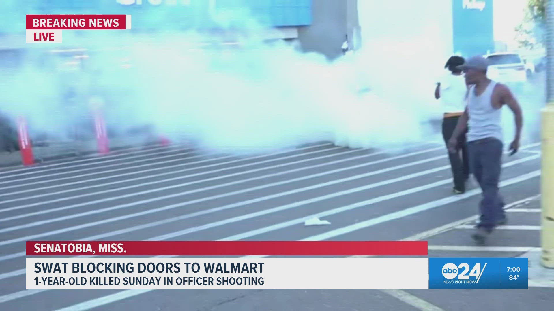 Police fire tear gas at protesters outside Senatobia Walmart | Kohen ...