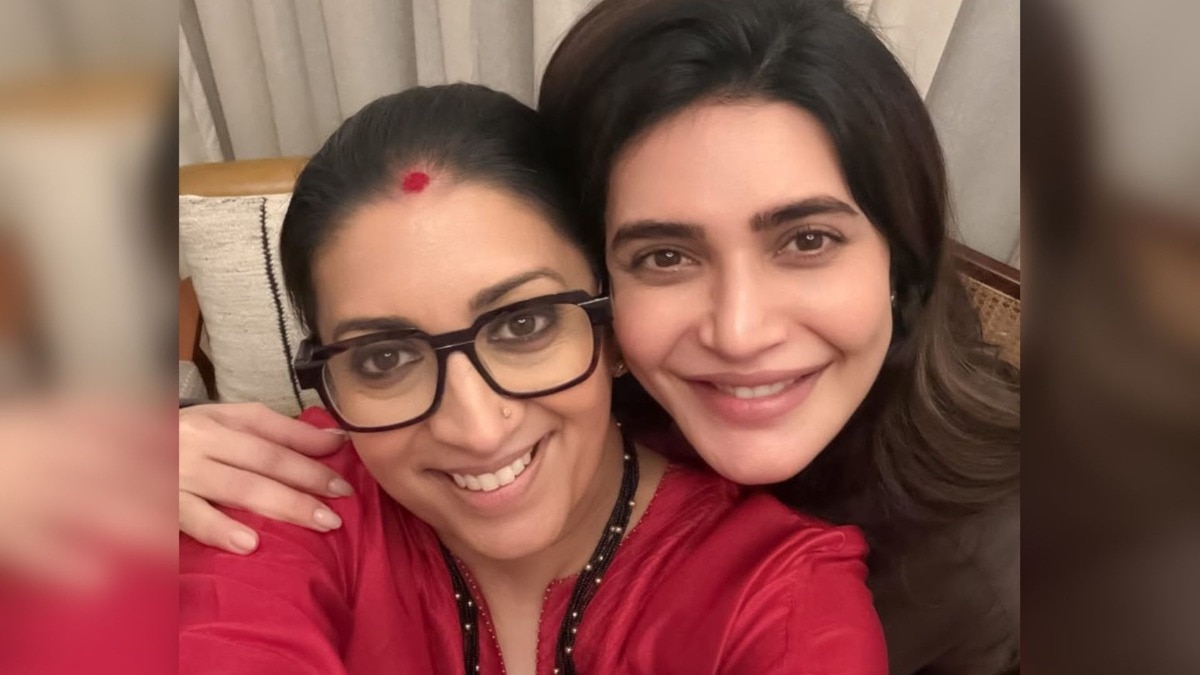 The baby is having a baby: Smriti Irani meets Kyunki co-star Karishma ...