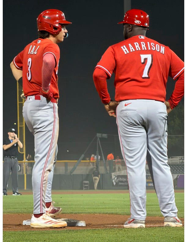 Barry Larkin praises Steele Hall, Reds No. 2 prospect per MLB Pipeline