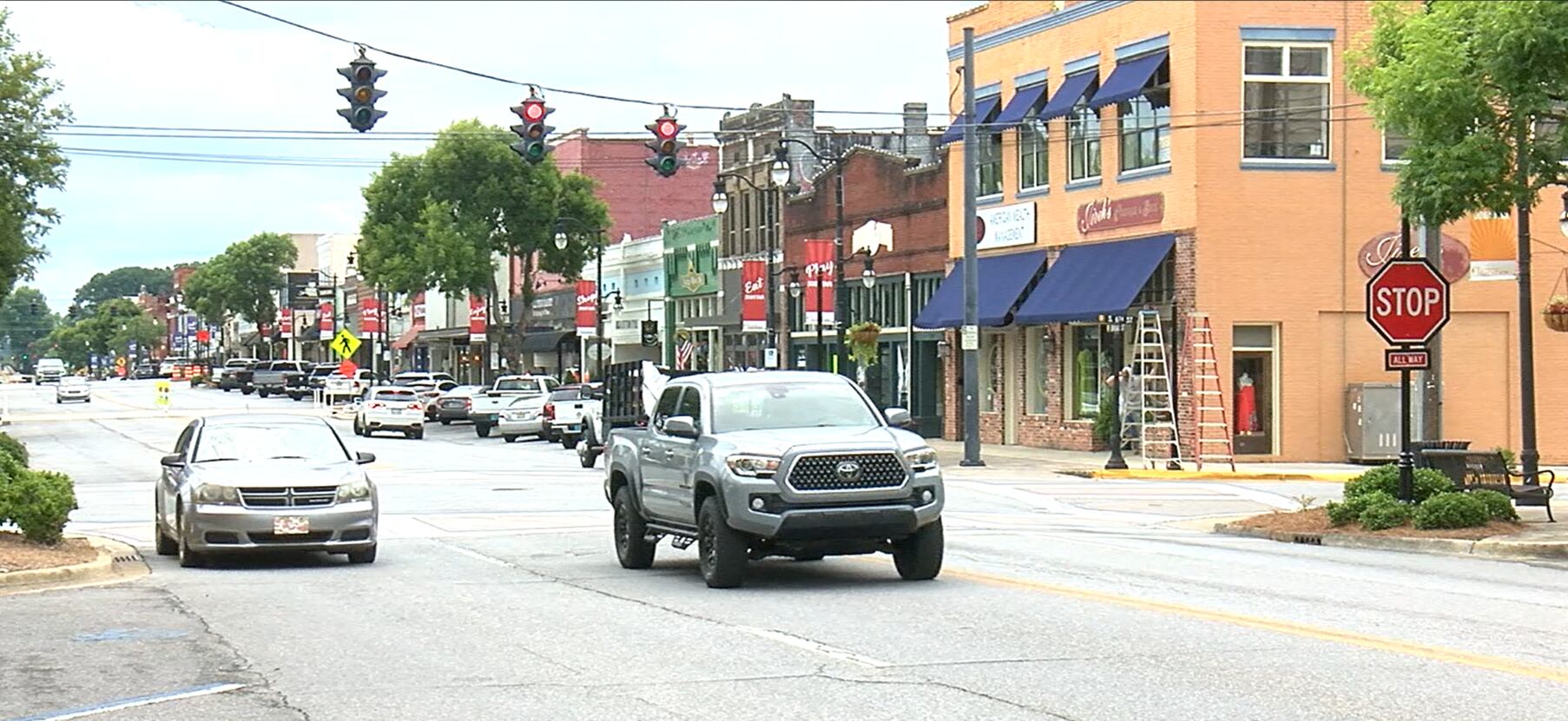 City of Gadsden replacing traffic lights with four-way stop signs downtown