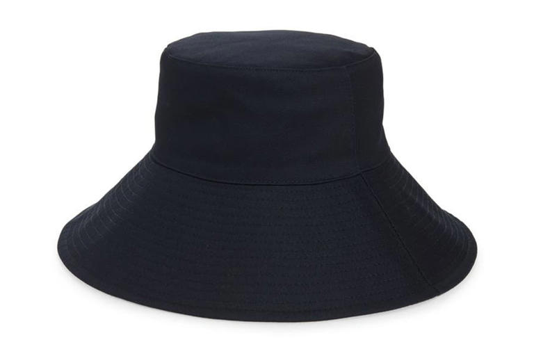 Jennifer Garner, 54, just wore the sun-friendly hat style Jennifer ...