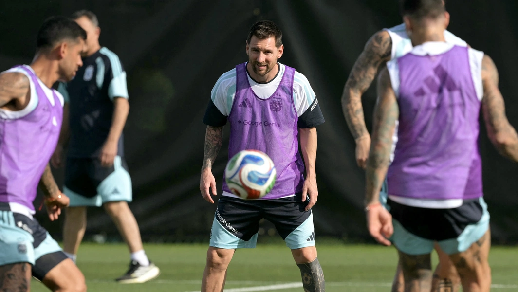 Messi marks 200th cap with historic sixth World Cup appearance
