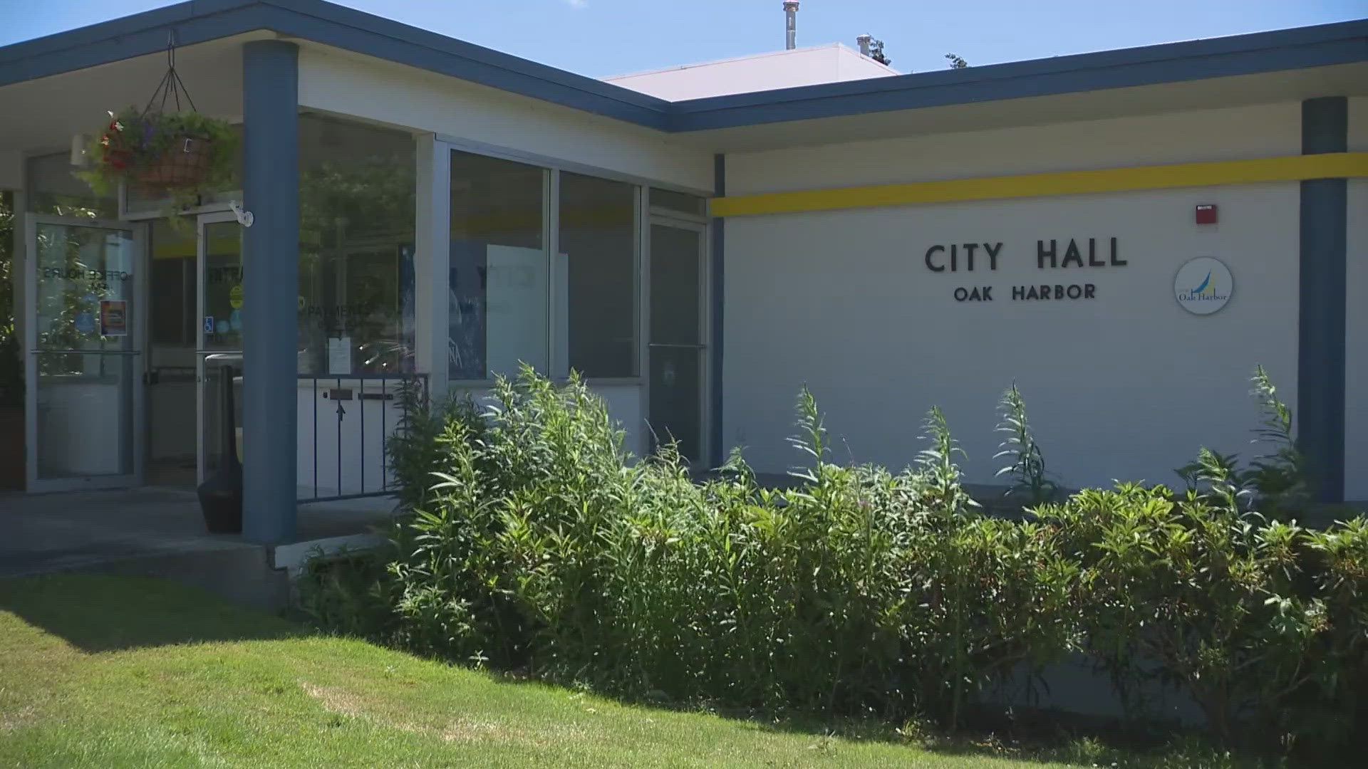 Oak Harbor City Council votes against displaying Pride flag