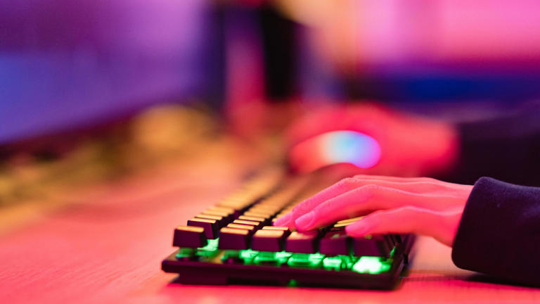Linux 7.1 is here to end the Intel 486 CPU era - and do some serious ...