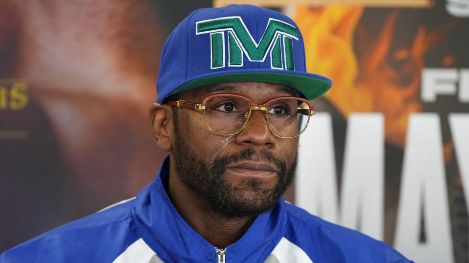 Boxer Floyd Mayweather faces felony charges over alleged theft and ...