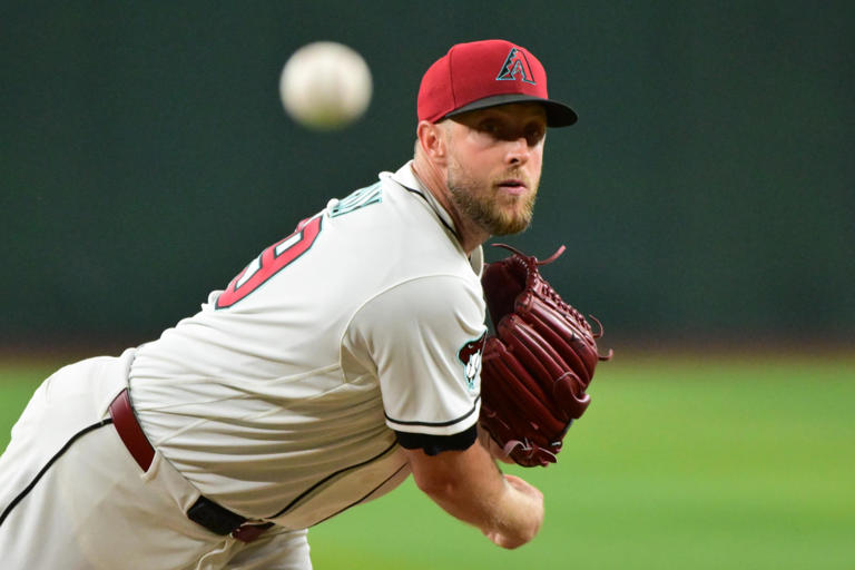 Dbacks and Kelly Thud Yet Again: Dbacks 0, Angels 7