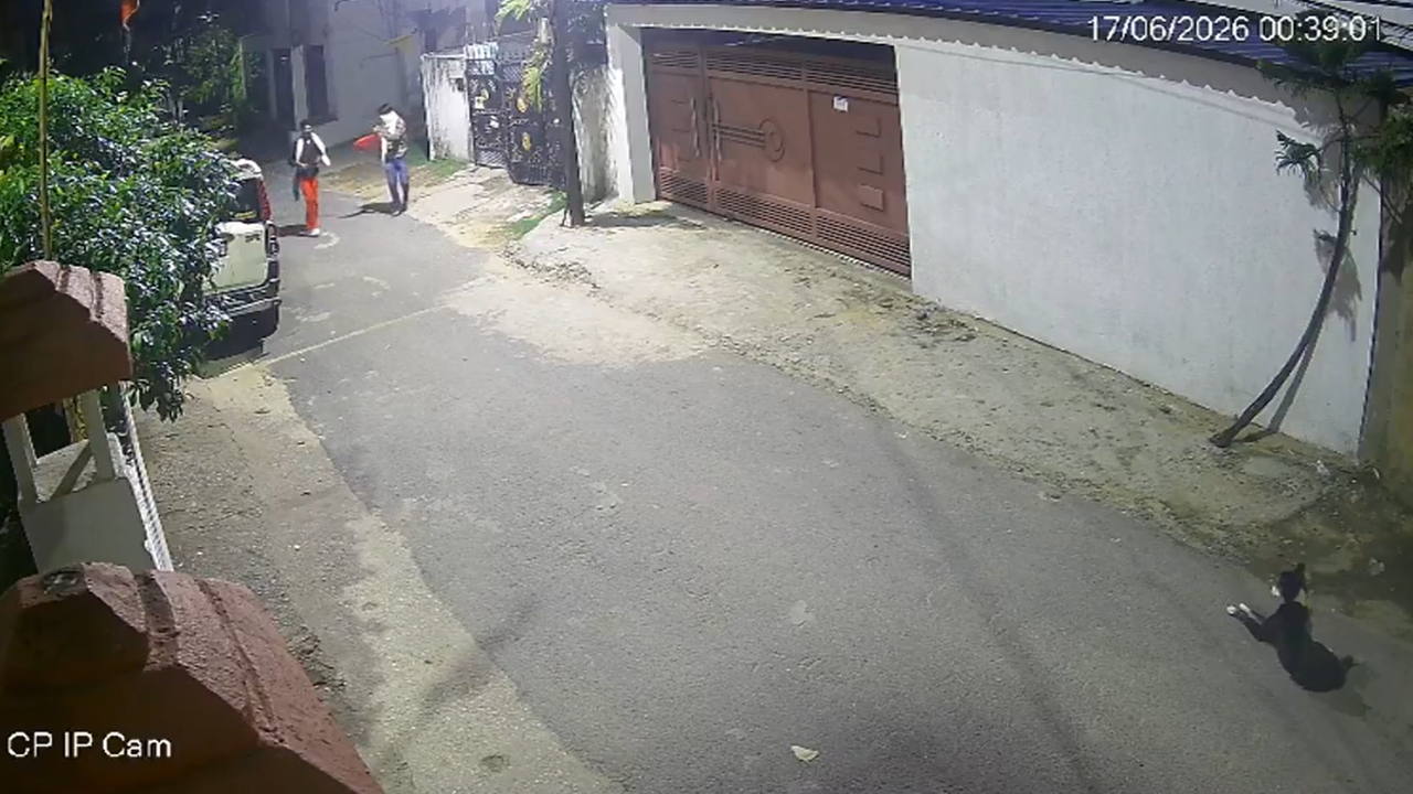 CCTV captures men throwing petrol bomb at RSS office in Ranchi, BJP ...