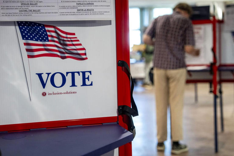 Robert White wins Democratic primary for DC House delegate