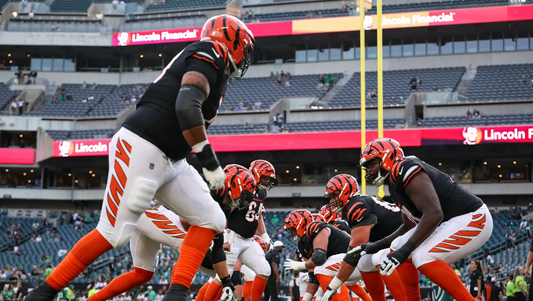 Burrow extends practice as Hill sits out Bengals minicamp