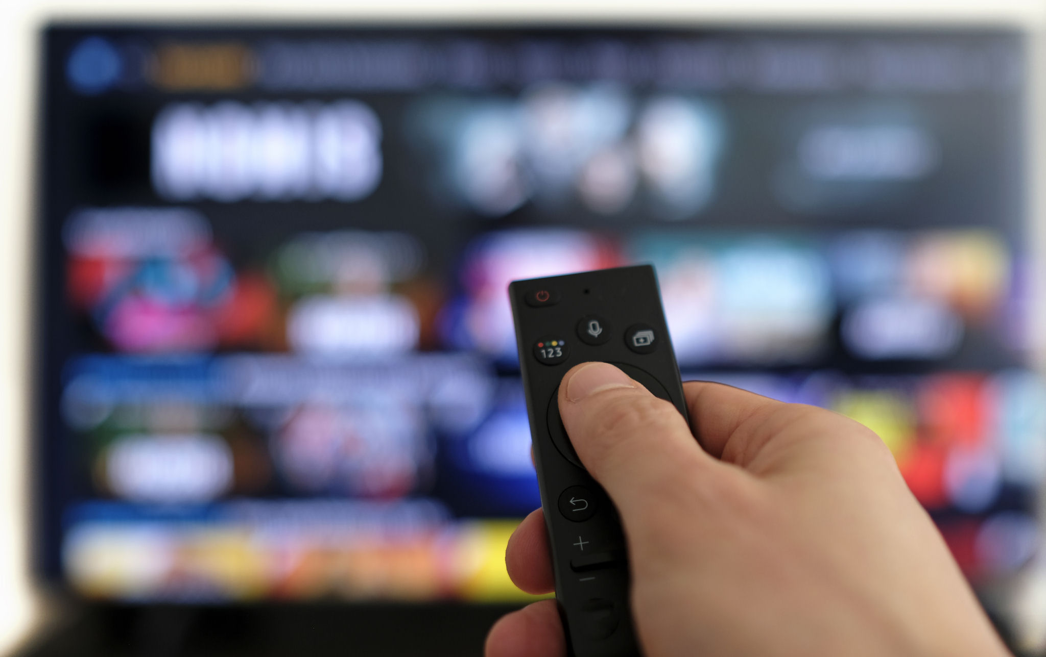 Fox is buying Roku. Is it a better buy than Netflix, Disney, and ...