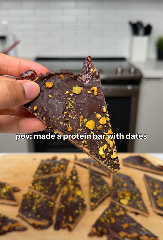 High protein date bark healthy sweet snack recipe