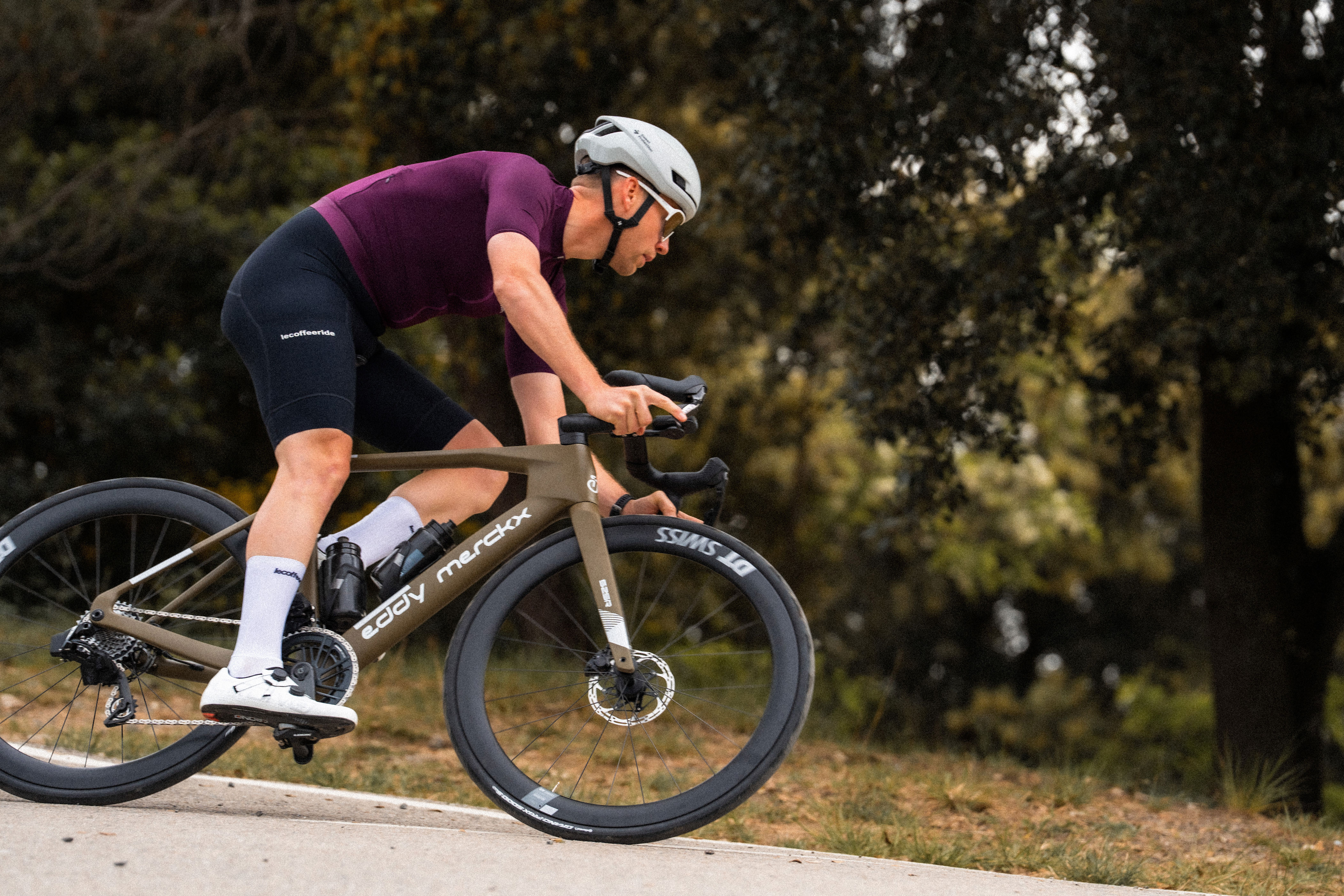 Eddy Merckx lanceert 525R: Aeroracer met gedurfde nieuwe geometrie?