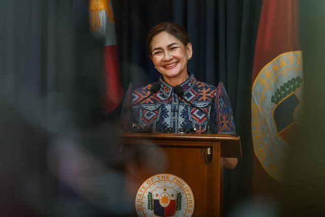 Hontiveros 'happy' Senate is back to work, responds to supporters of ...