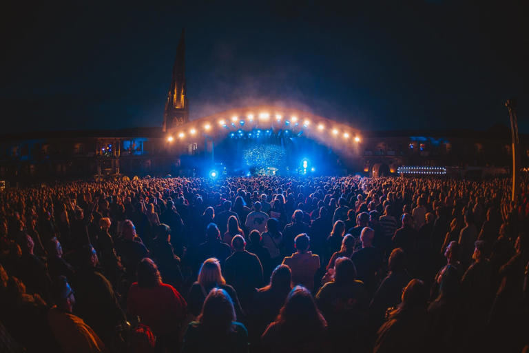 Piece Hall gigs: Photos as Garbage and Skunk Anansie rock Halifax's ...