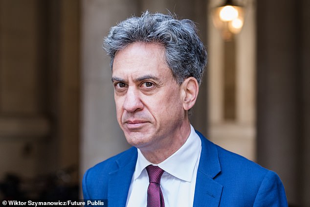 Desperate Starmer hints he will try to buy off Burnham with cabinet job