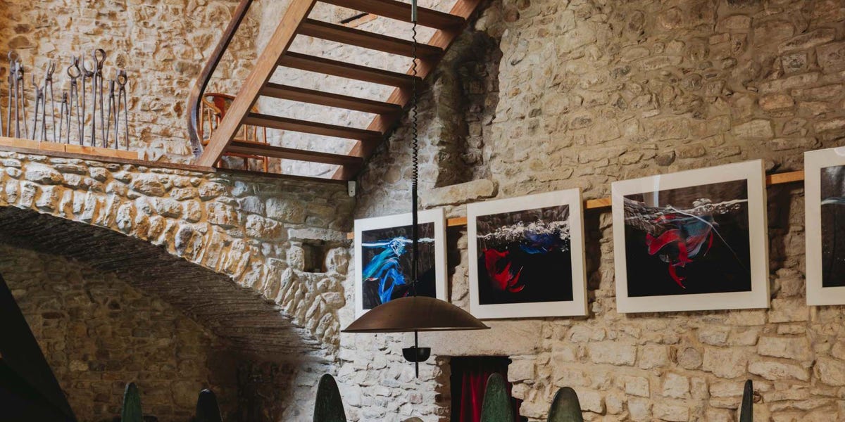 Sant Martí Vell: el pueblo de Gerona que restauró la diseñadora de ...