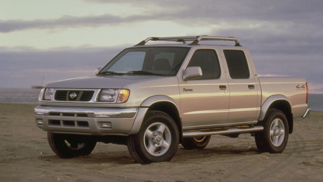 Nissan Frontier and Toyota Tacoma compared