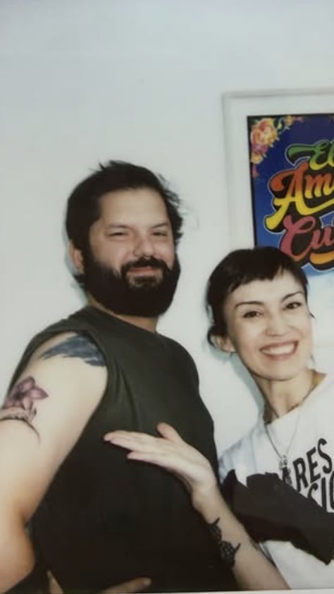 Gabriel Boric homenajea a su hija Violeta con un tatuaje