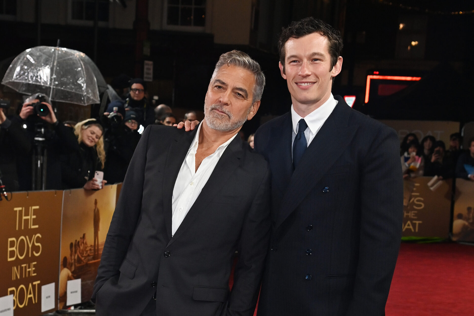 Callum Turner getipt als de nieuwe James Bond door George Clooney