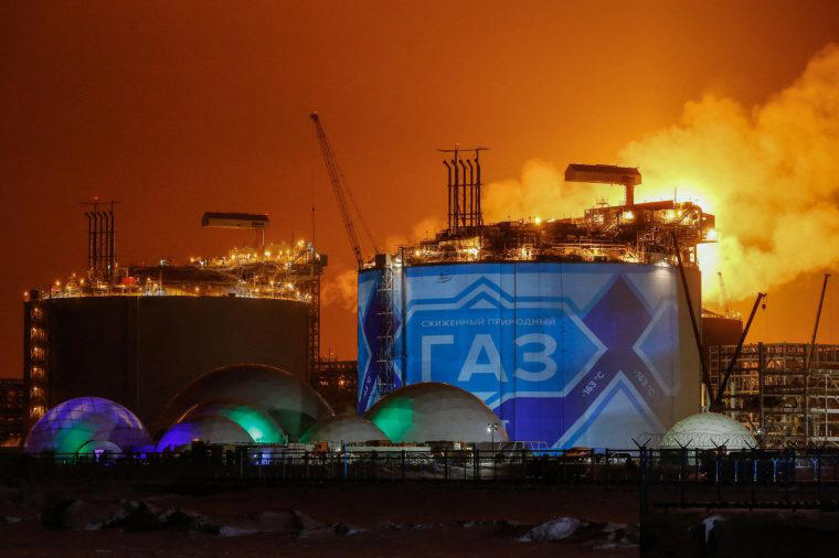 ‘Deal with the devil’: UK ships helping Putin raise £700m a month to ...