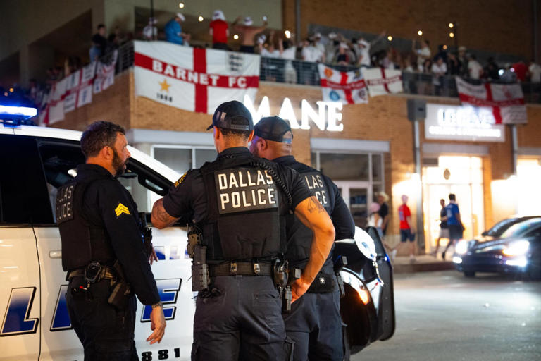 England fans defy police pleas in Dallas after drinking 5,000 beers