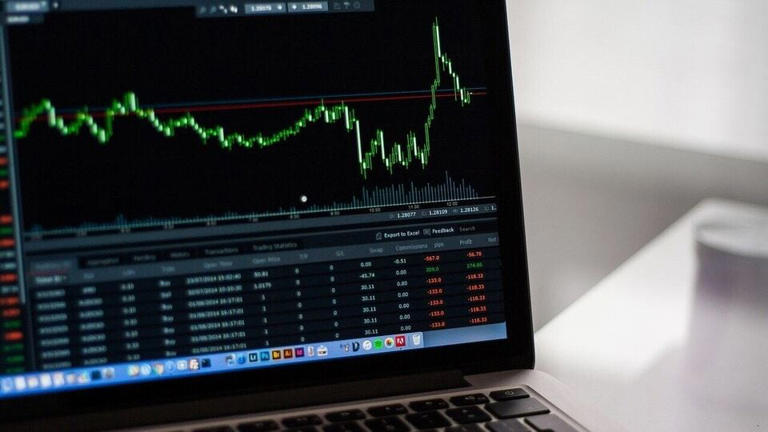 IDBI Bank share price jumps 20% amid flurry of OFS by GoI-owned stocks