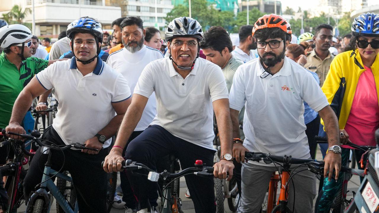 In photos Fit India Movement gains momentum with Mumbai cyclothon event