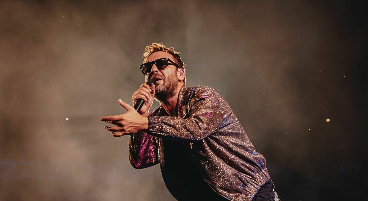 Cesare Cremonini, scaletta concerto a Firenze. Il tour nei grandi ...